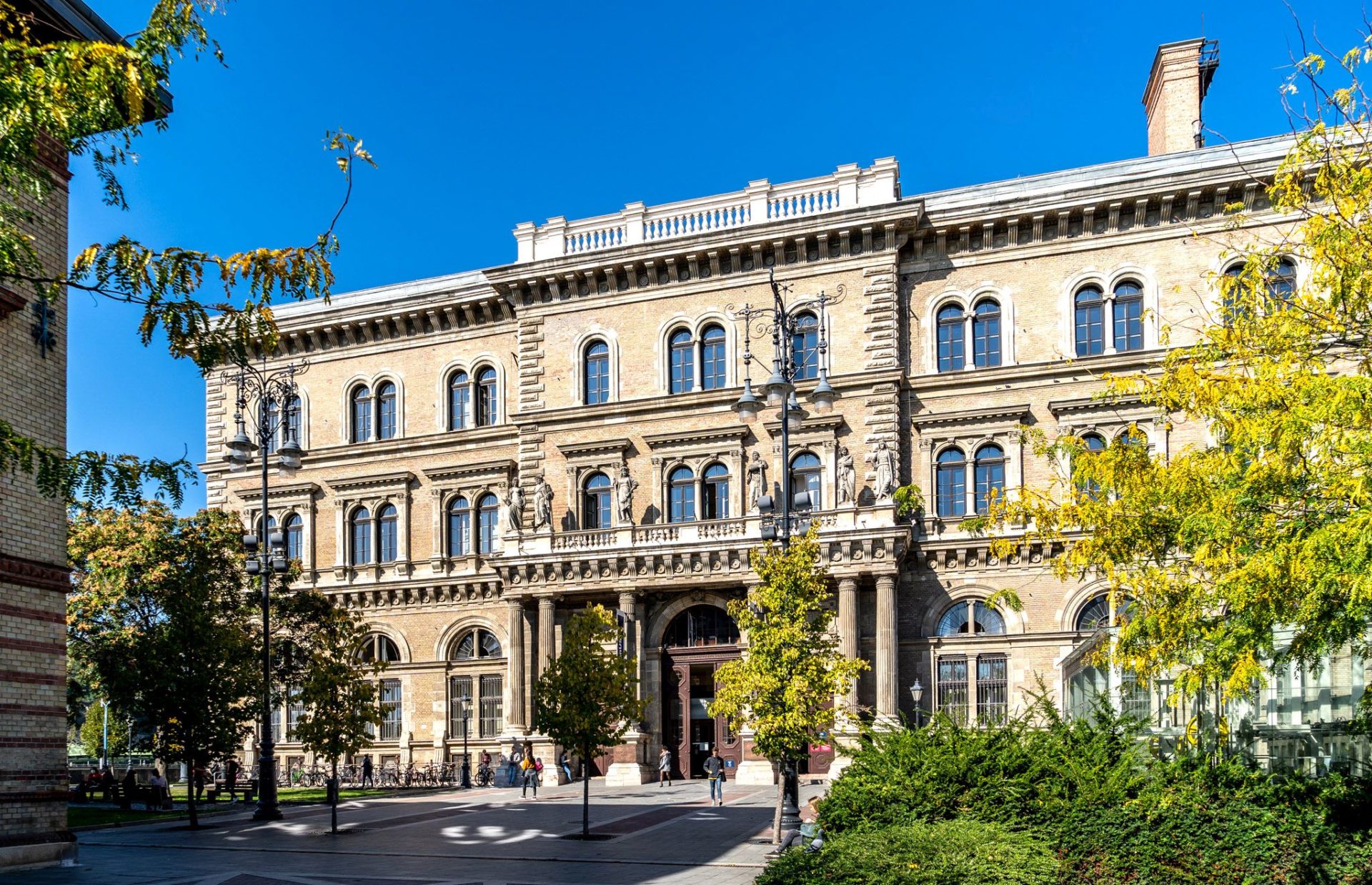 Sustainability Indicators Research Centre - Corvinus University of Budapest