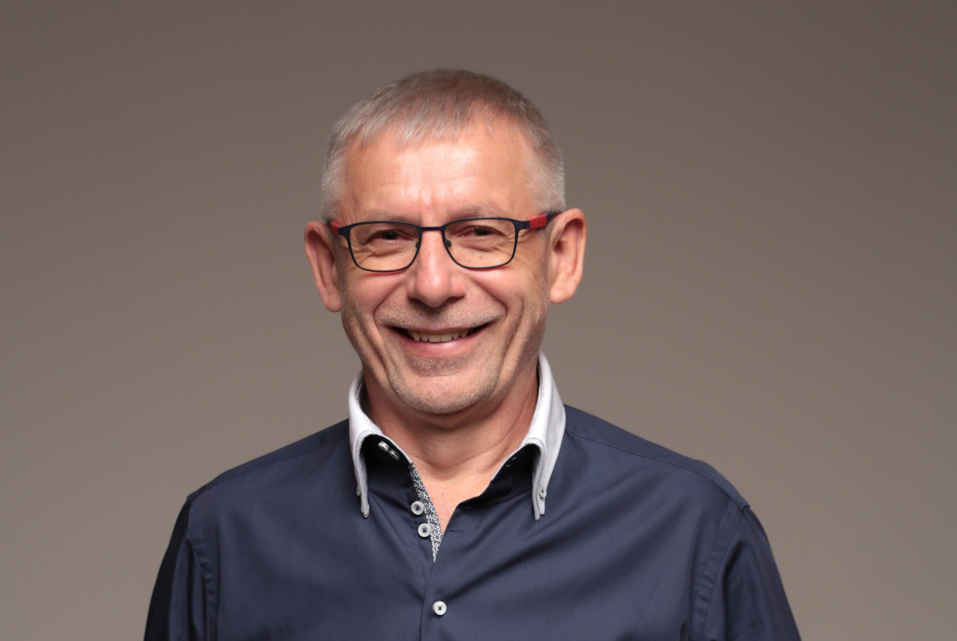 Könyvvizsgálói életműdíj Adorján Csabának - Budapesti Corvinus Egyetem