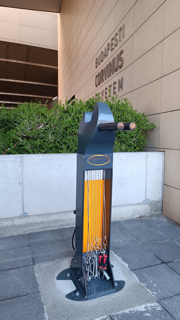 Bicycle service station in front of building C - Corvinus University of ...