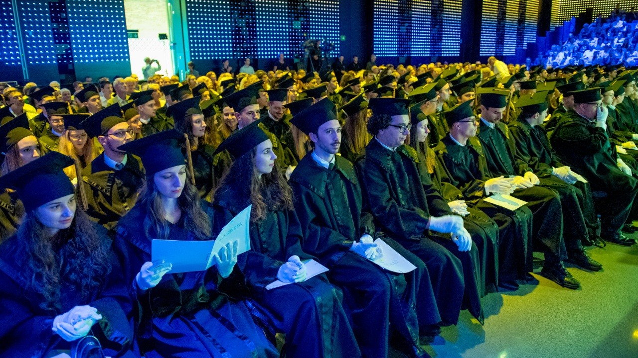 Almost 1500 people received Corvinus degrees - Corvinus University of ...