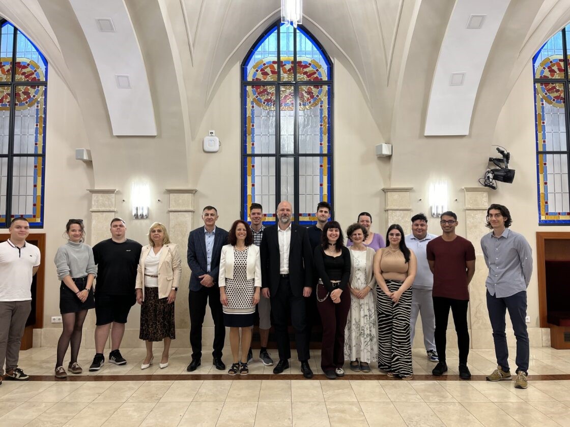 From factory to university: The Gyula Illyés Programme has given ...